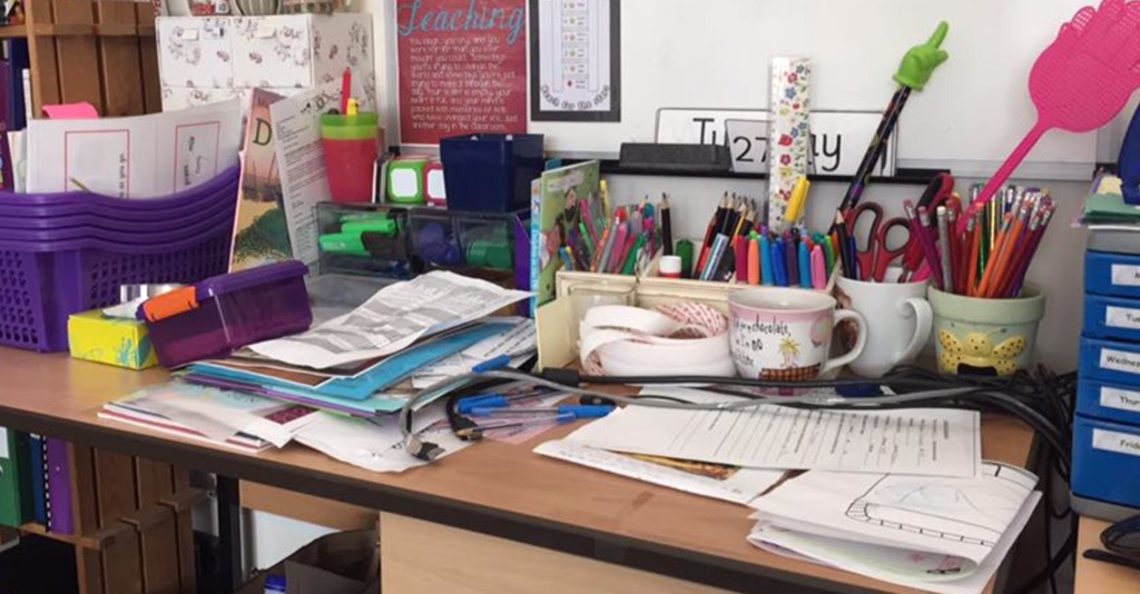 The desk – The Exasperated Teacher Blog UK